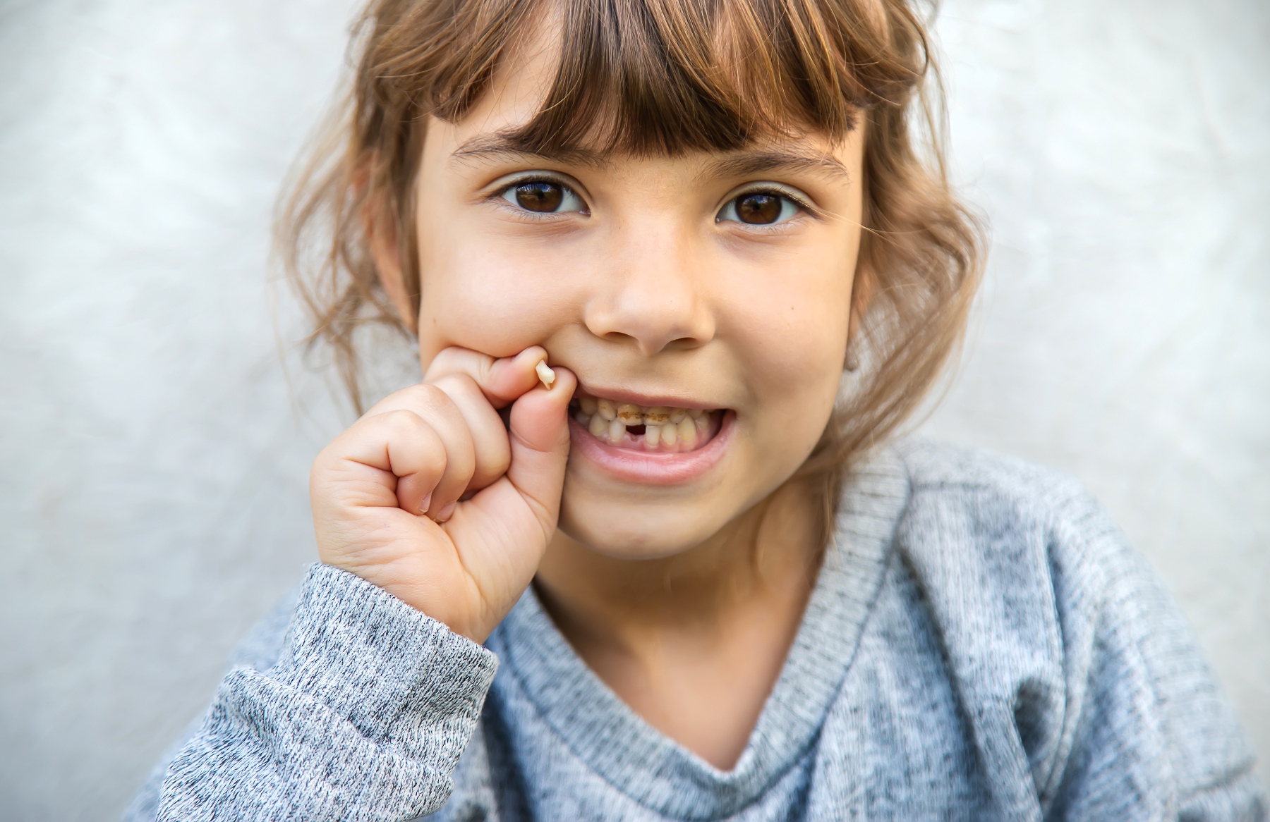 First Tooth Eruption: Discover the Timeline of Your Baby's First Tooth ...